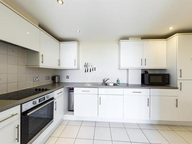 2 bedroom flat for rent in City Court, Lower Canal Walk, Southampton, SO14