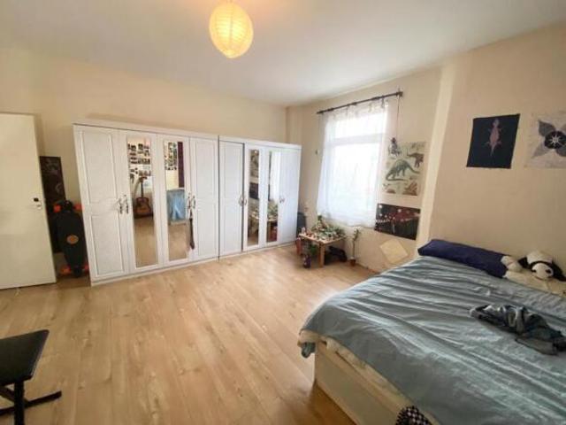 2 bedroom flat for rent in City Road, CF24 3DQ, CF24