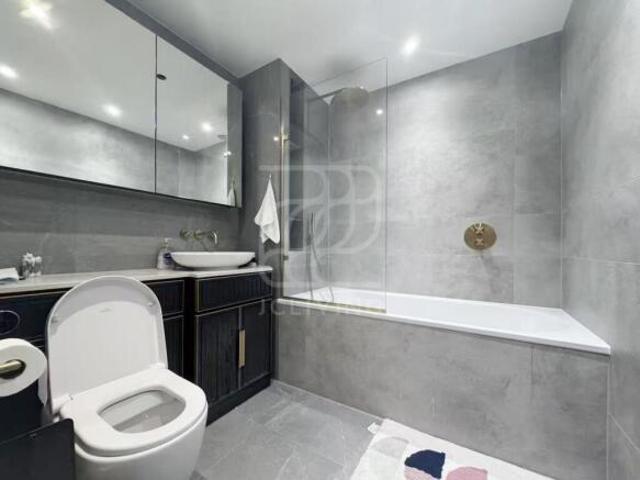 2 bedroom flat for rent in City Road, London, EC1V