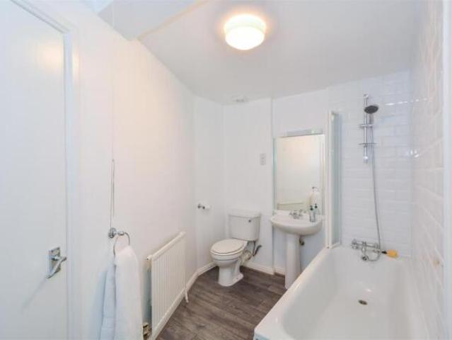 2 bedroom flat for rent in City View House, Bethnal Green Road, London, E2
