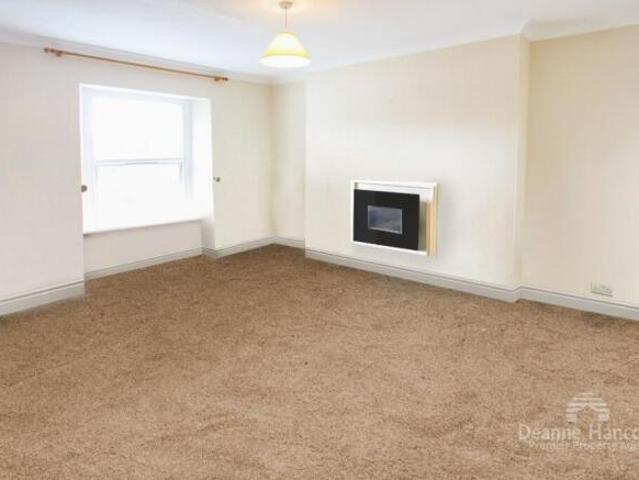 2 bedroom flat for rent in Citadel Road, Plymouth, PL1