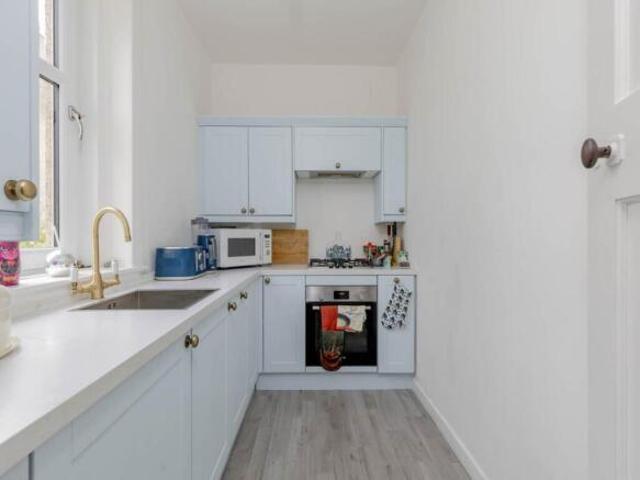 2 bedroom flat for rent in Comely Bank Road, Comely Bank, Edinburgh, EH4