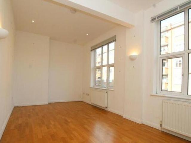 2 Bedroom Flat For Rent In Commercial Road