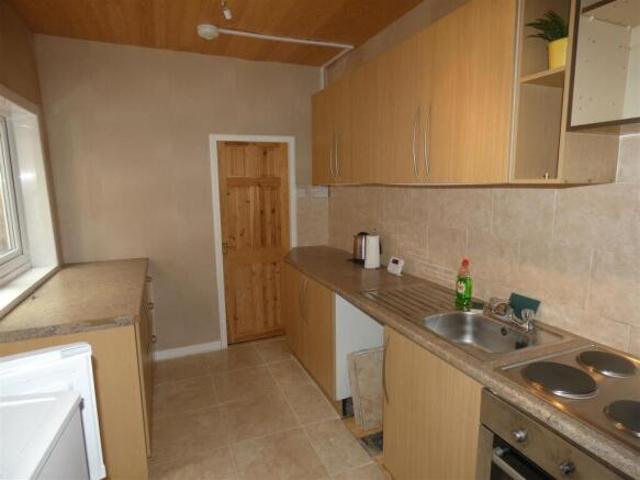 2 bedroom flat for rent in Commercial Road, Byker, Newcastle Upon Tyne, NE6