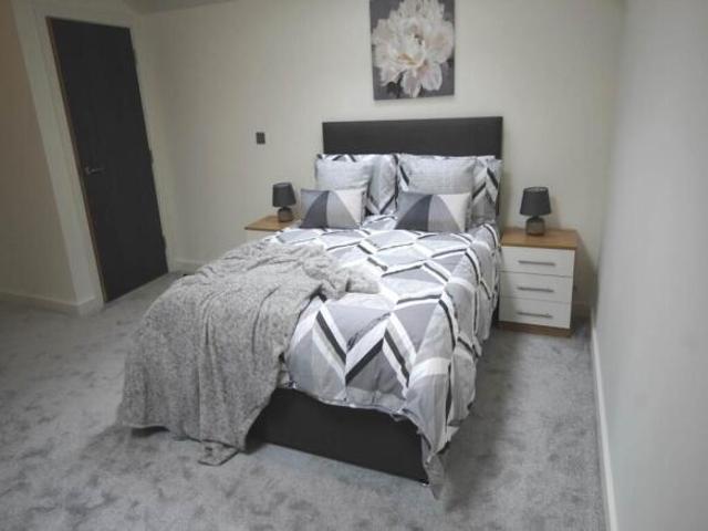 2 bedroom flat for rent in Conditioning House, Old Canal Rd, BD1