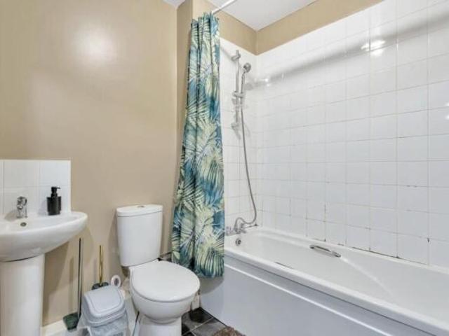 2 bedroom flat for rent in Conisbrough Keep, Coventry, CV1