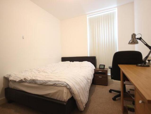 2 bedroom flat for rent in Connaught Heights, 2 Agnes George Walk, Pontoon Dock, London, E16 2FP, E16