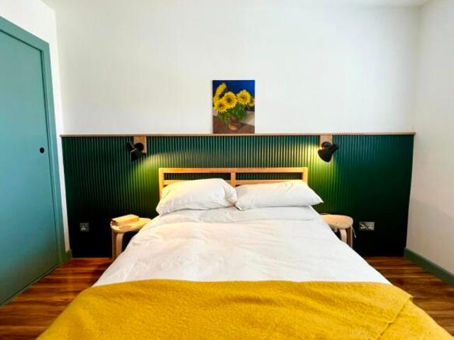 2 bedroom flat for rent in Connaught Place, Trinity, Edinburgh, EH6