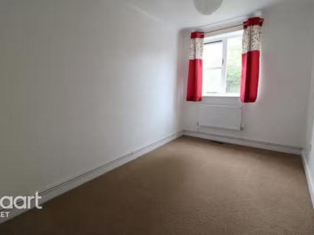2 bedroom flat for rent in Constantius Court, Fleet, GU52