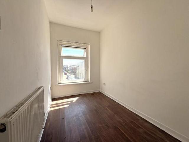 2 bedroom flat for rent in Constellation Street, Adamsdown, CF24