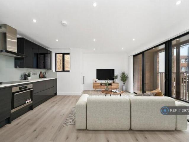 2 bedroom flat for rent in Coomer Place, London, SW6