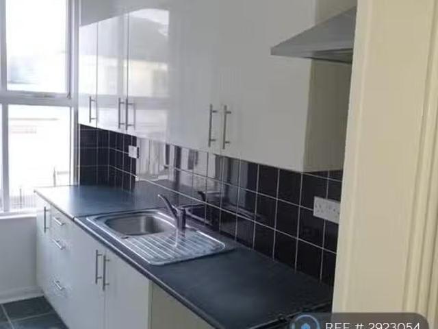 2 bedroom flat for rent in Coltman Street, Hull, HU3