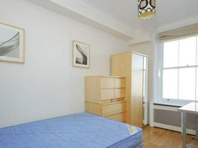 2 bedroom flat for rent in Collingham Place Earls Court London SW5