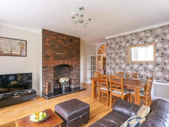 2 bedroom flat for rent in Collingwood Terrace, Jesmond, Newcastle upon Tyne, NE2