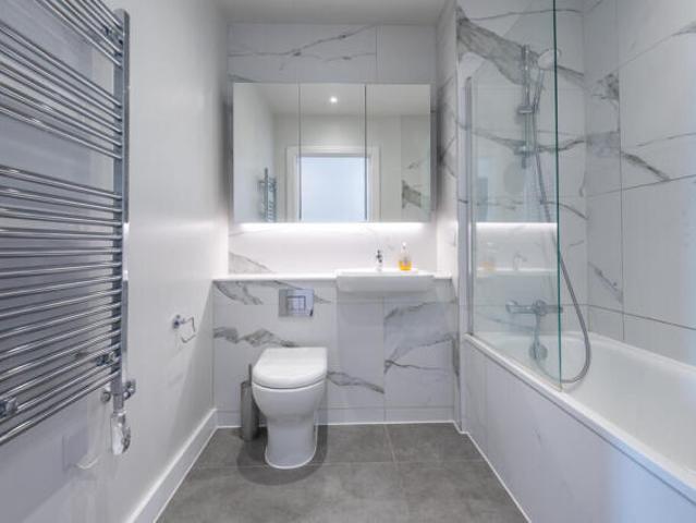 2 bedroom flat for rent in Colorama House, Rushworth Street, London, SE1