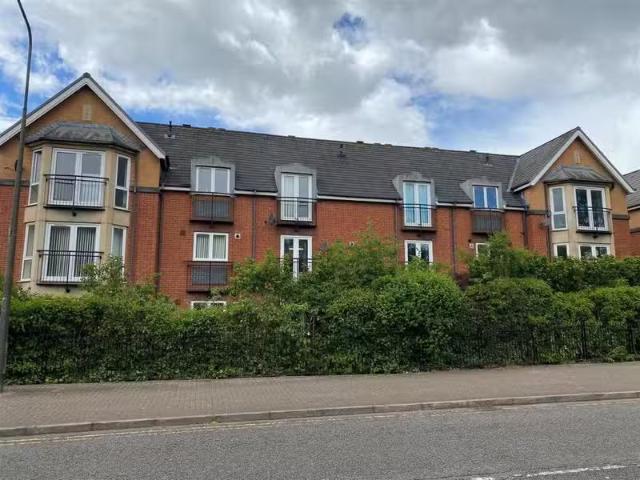 2 bedroom flat for rent in Corvette Court, Cardiff, CF10