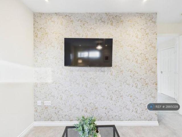2 bedroom flat for rent in Corinne Court, Cheltenham, GL51