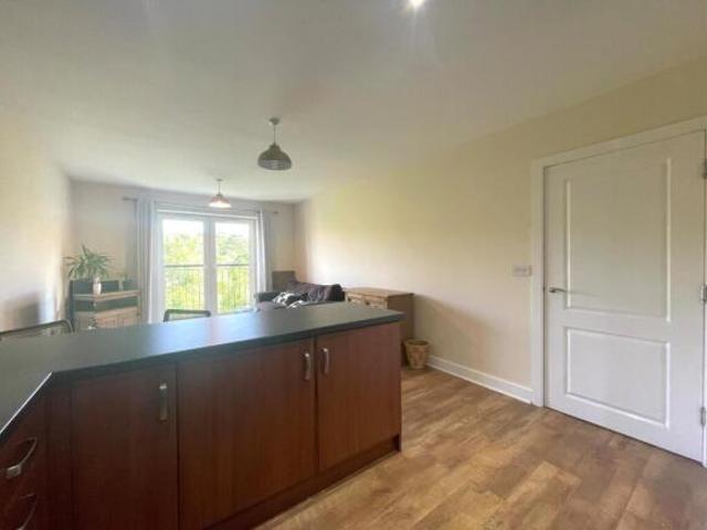 2 bedroom flat for rent in Cornmill View, Horsforth, Leeds, West Yorkshire, UK, LS18