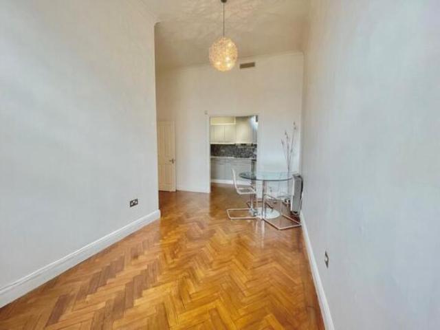 2 bedroom flat for rent in Corrib Court, Palmers Green, N13