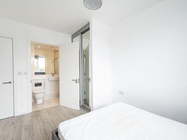 2 bedroom flat for rent in Corsican Square, E3, Tower Hamlets, London, E3