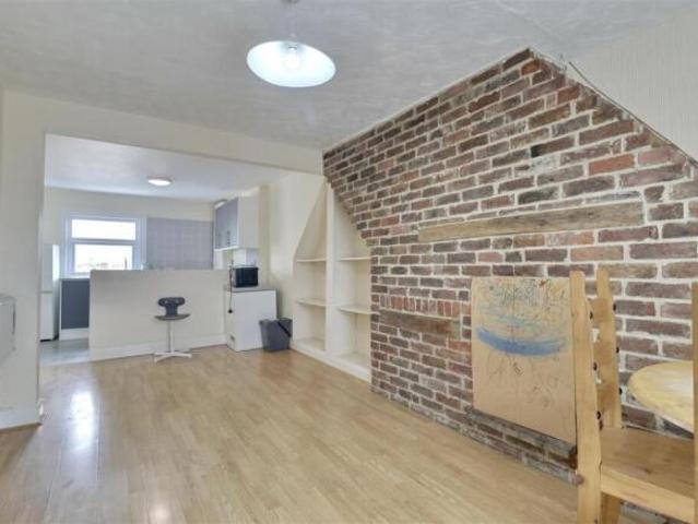 2 bedroom flat for rent in Cottage Grove, Southsea, PO5