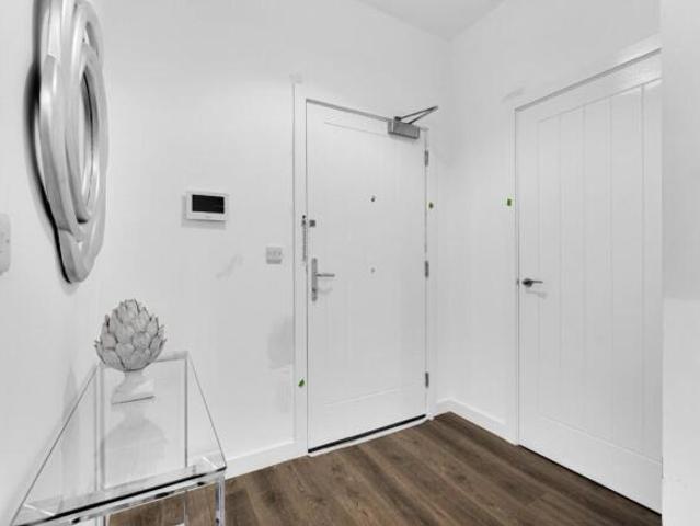 2 bedroom flat for rent in Cotton Gardens, Bolton, Greater Manchester, BL1