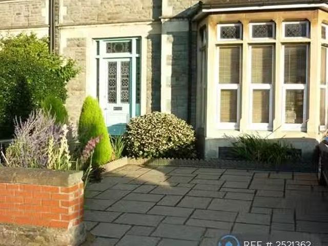 2 bedroom flat for rent in Cotham Lawn Road, Bristol, BS6