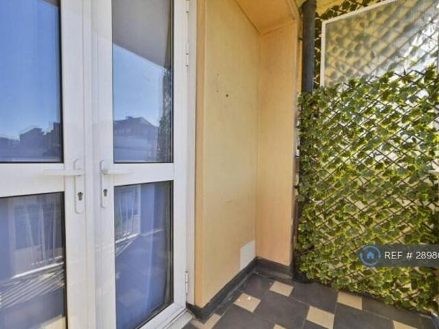 2 bedroom flat for rent in Cotman House, London, NW8