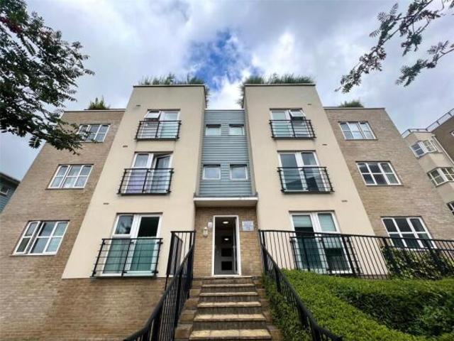 2 bedroom flat for rent in Coxford Road, Southampton, Hampshire, SO16