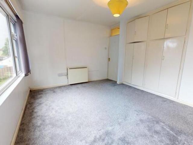 2 bedroom flat for rent in Clos Treoda, Whitchurch, Cardiff, CF14