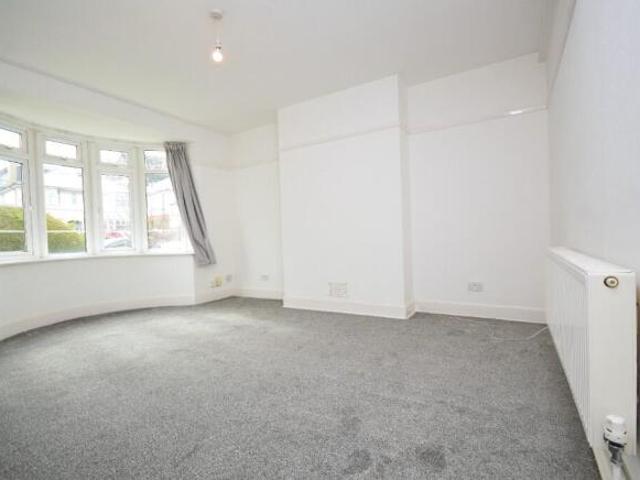 2 bedroom flat for rent in Close to Southbourne, BH7