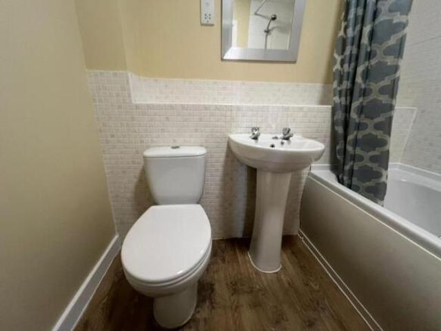 2 bedroom flat for rent in Clayburn Road, Hampton Centre, Peterborough, PE7