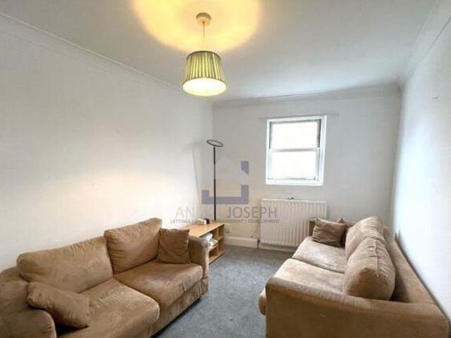 2 Bedroom Flat For Rent In Clapham, London