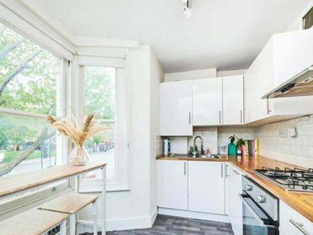 2 Bedroom Flat For Rent In Clapham, London