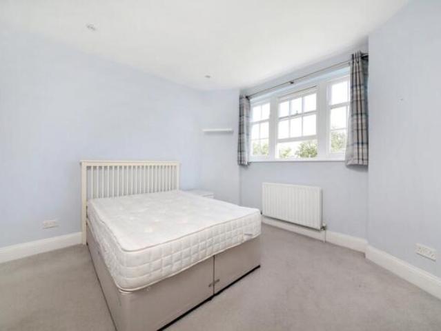 2 bedroom flat for rent in Clapham Road, Clapham, SW9