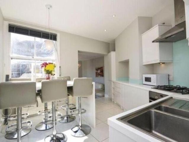 2 bedroom flat for rent in Clapham, SW12 9LA, Lynn Road, London, P3951, SW12