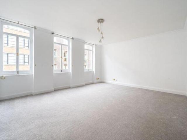 2 bedroom flat for rent in Clarges Street, Mayfair, London, W1J