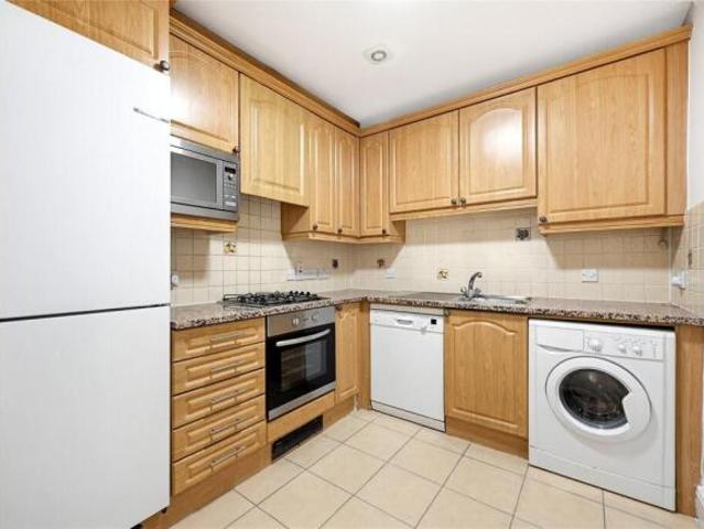 2 bedroom flat for rent in Clarges Street, Shepherd Market, W1J