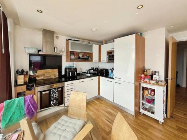 2 bedroom flat for rent in Clarence House, The Boulevard, Leeds, West Yorkshire, LS10