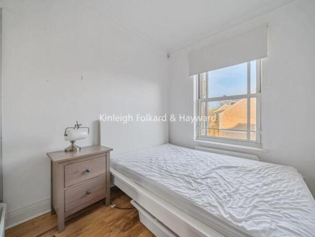 2 bedroom flat for rent in Clarence Mews, London, SE16
