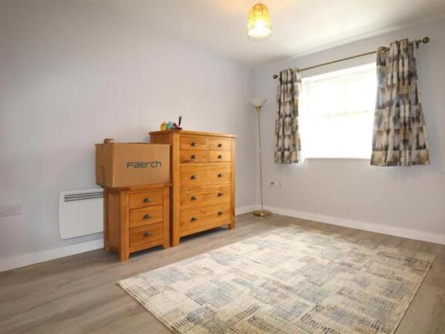 2 bedroom flat for rent in Clarendon Gardens, Bromley Cross, Bolton, BL7