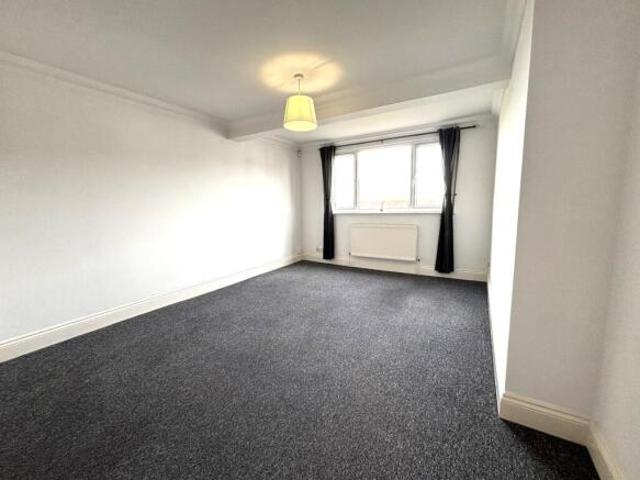 2 bedroom flat for rent in Clarendon Road, Southsea, Portsmouth, PO4