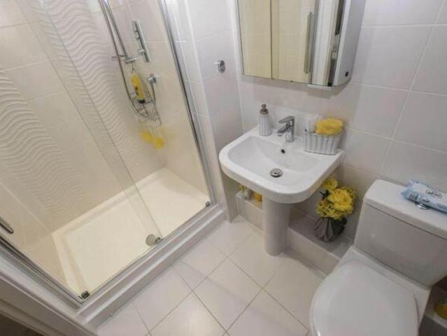 2 bedroom flat for rent in Clevelands Drive, Heaton, Bolton, BL1