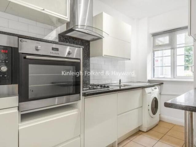 2 bedroom flat for rent in Clive Road, West Dulwich, London, SE21
