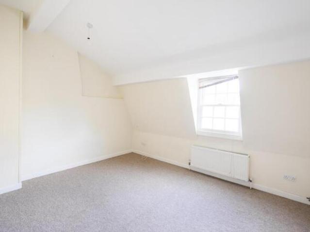 2 bedroom flat for rent in Clifton Road, BS8