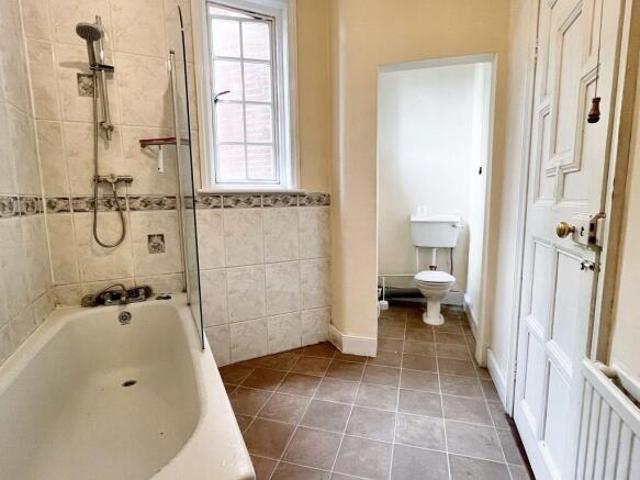 2 bedroom flat for rent in Clifton Road, Winchester, SO22