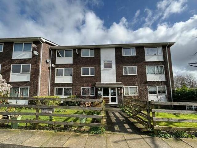 2 Bedroom Flat For Rent In Clifton