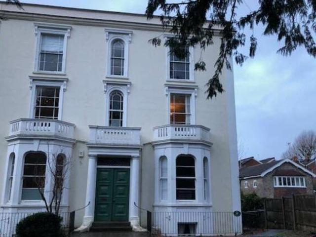 2 Bedroom Flat For Rent In Clifton