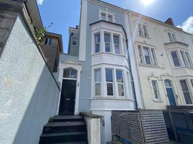 2 Bedroom Flat For Rent In Clifton