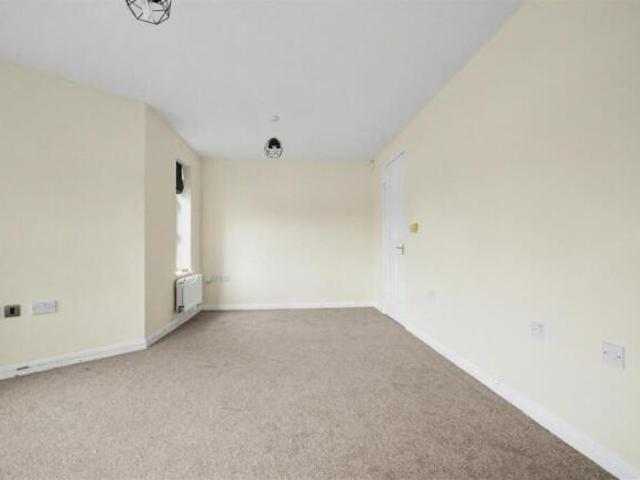 2 bedroom flat for rent in Cliftonville Road, Northampton, NN1